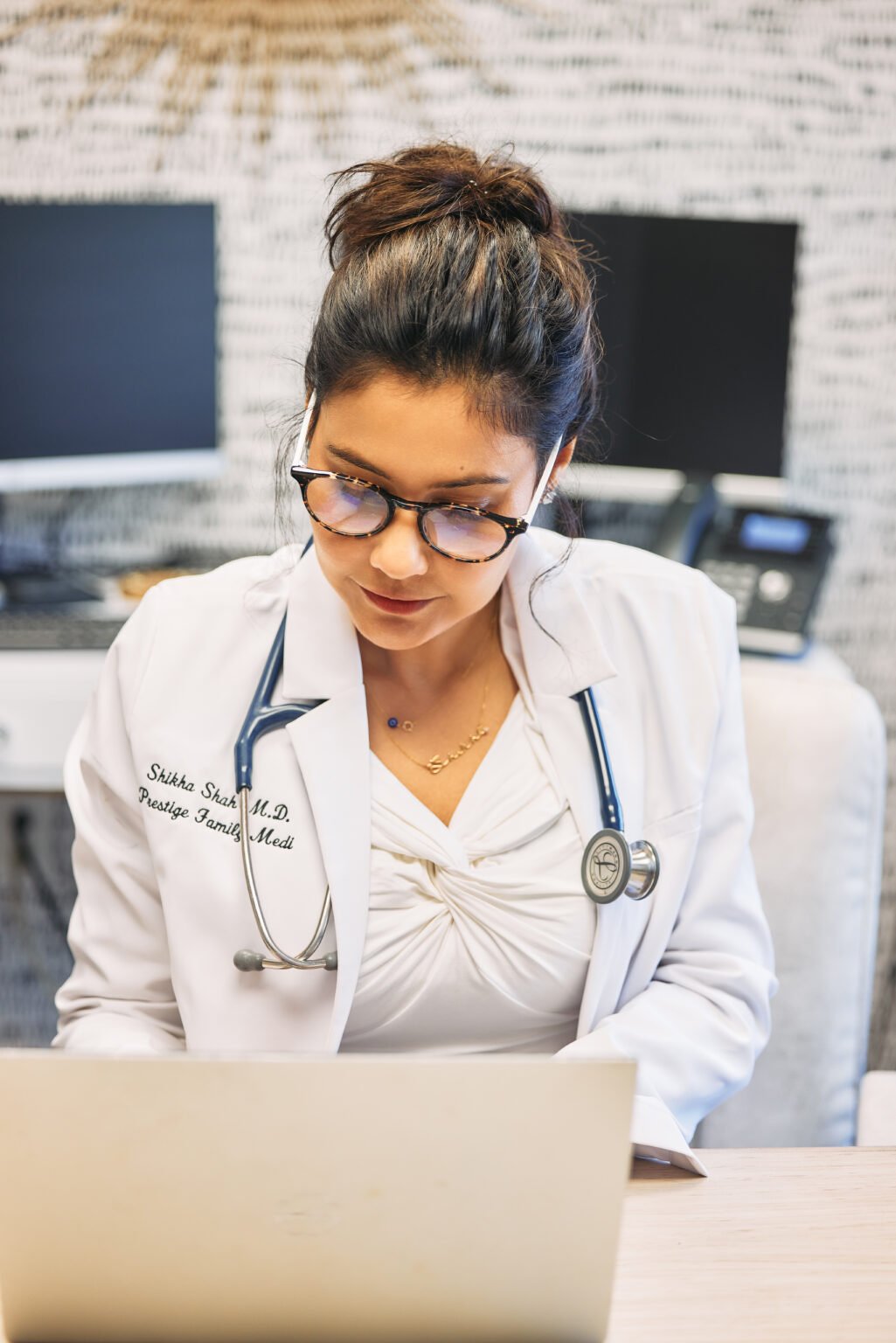 About – Dr. Shikha Shah